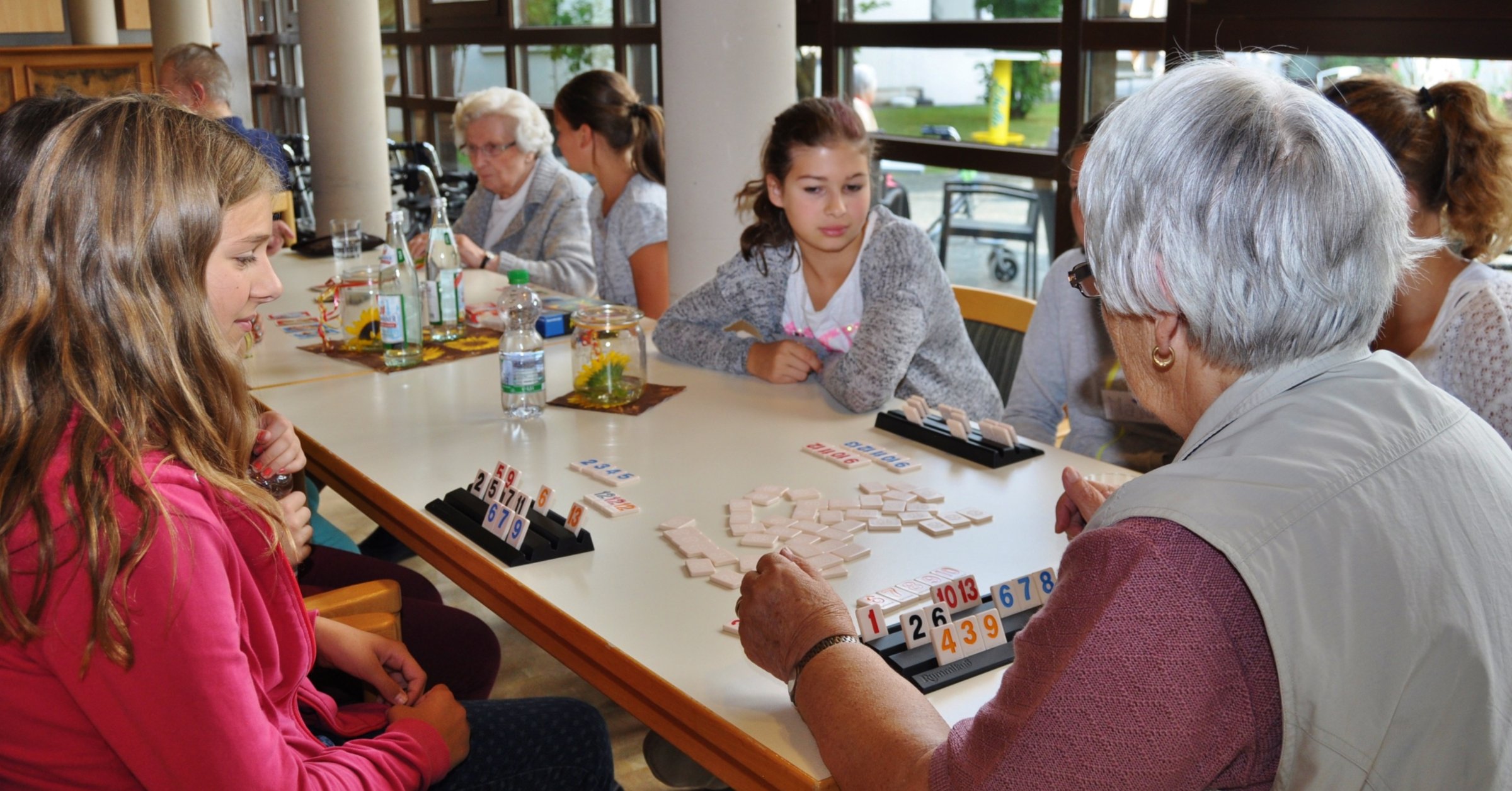 Realschüler besuchten Altenheim